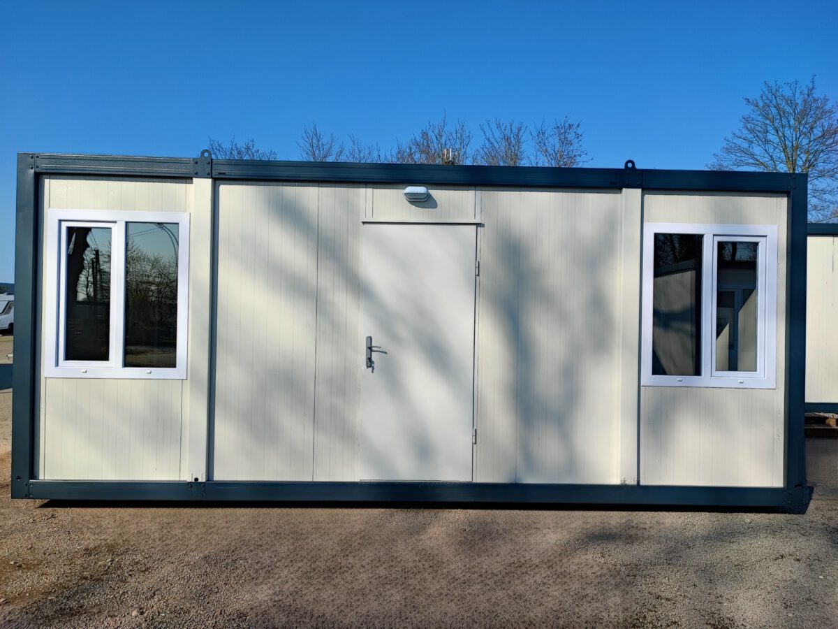 Bürocontainer mit WC K-607 – Containertec.de | Container nach Wunsch