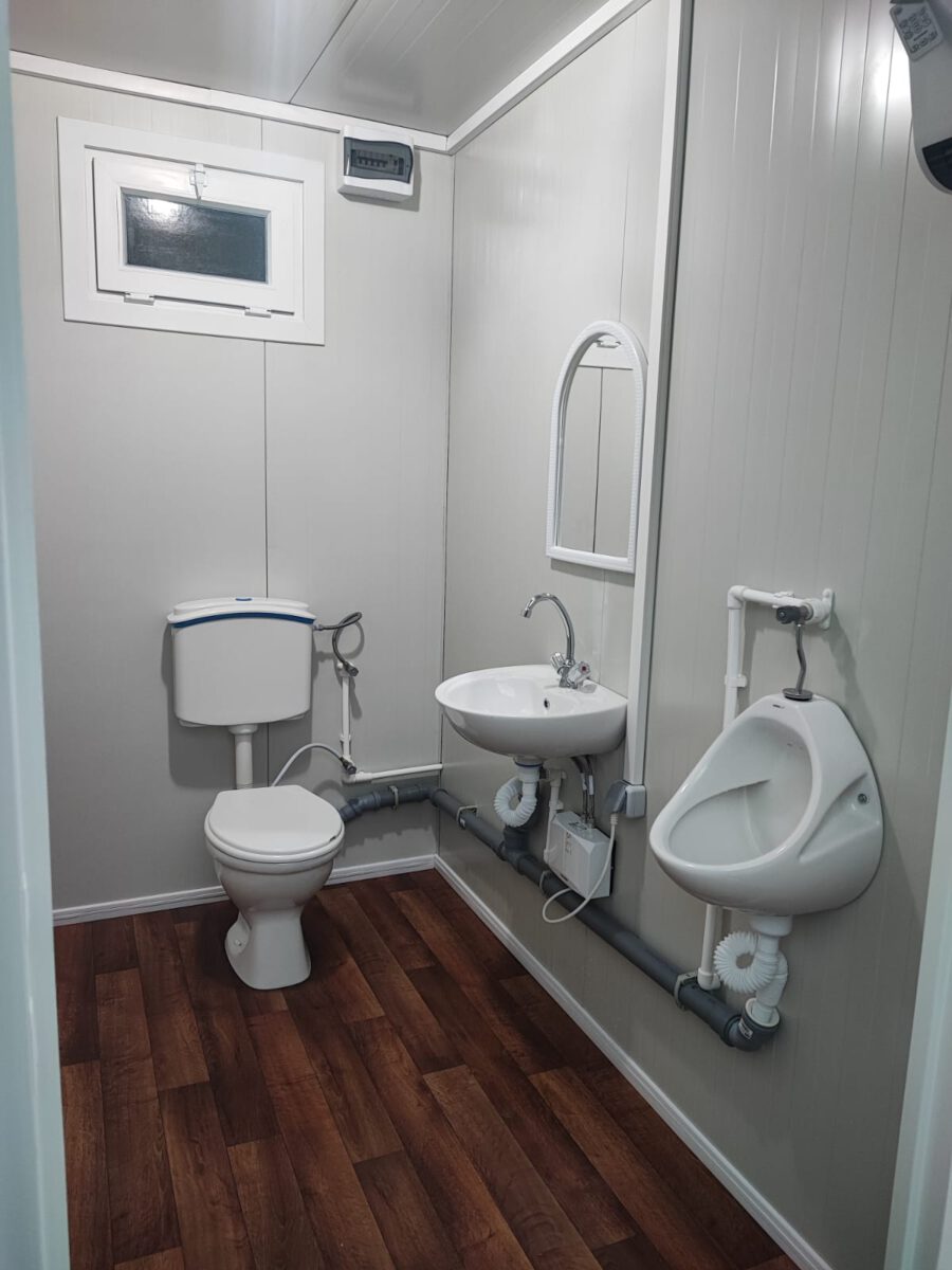 WC Container Nr. 2 – Containertec.de | Container nach Wunsch