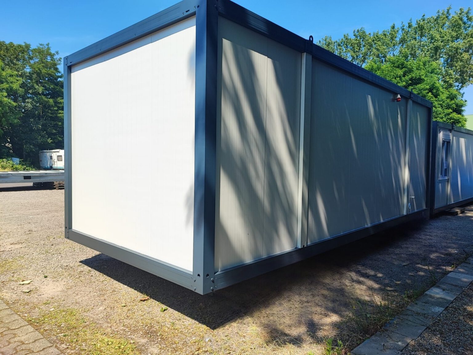 Wohncontainer mit Mini Küche und Bad (K-710) – Containertec.de ...